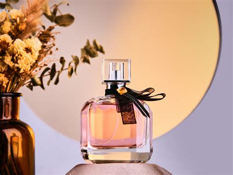 Jak wybrać idealne perfumy dla 18-latka? - Najlepszy-Ranking.pl