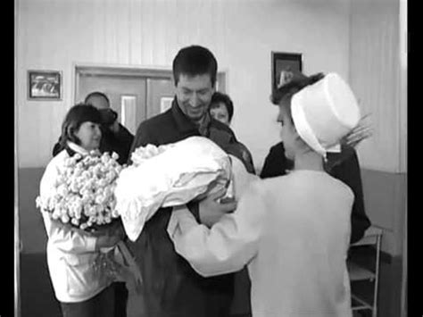Люди в белых халатах (1941-2013) - YouTube