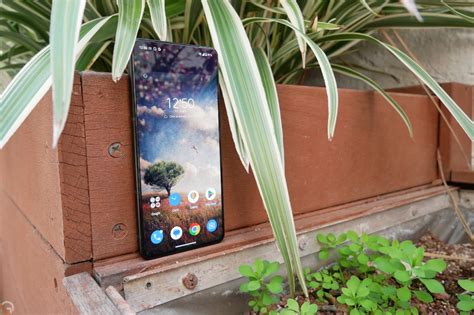 ASUS Zenfone 11 Ultra Review: A Shift Towards Large Flagship Devices ...