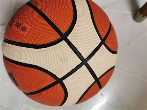 Molten GG7X not fake, Sports Equipment, Sports & Games, Racket & Ball ...