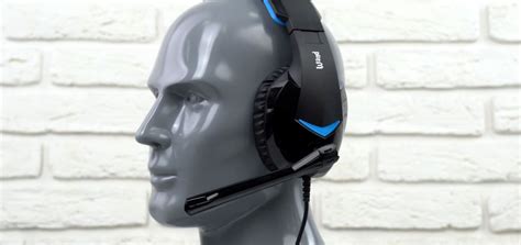 Наушники Sades SA-914 на голове