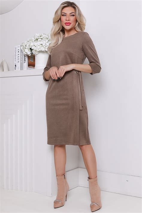 Вельветовое платье-футляр кофейного цвета Diolche-П1144 цена-3120 р ...