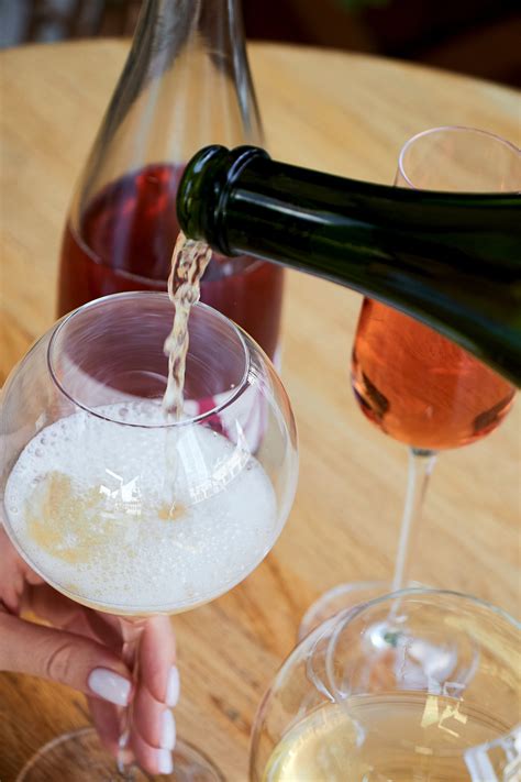 РЕСТОРАН & ВИННЫЙ БАР - GRAPE WINE & KITCHEN