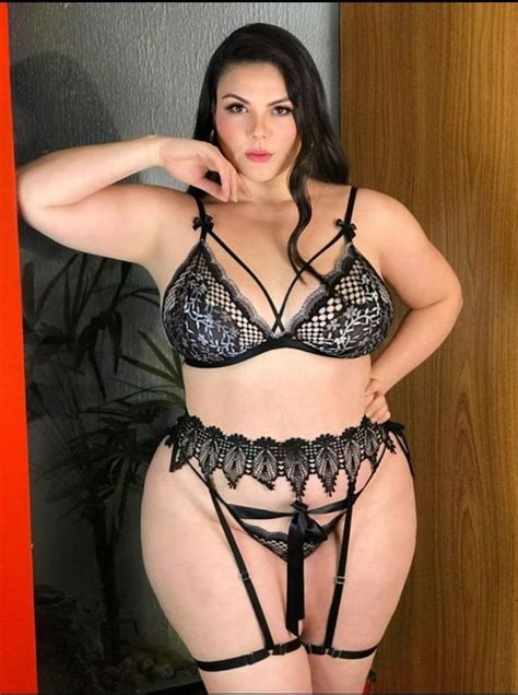 Curvy Women Outfits, Sexy Curvy Women, Curvy Women Fashion, Plus Size Fashion, Girl Fashion ...