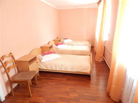 Трехместные номера: Трехместный (Triple room)