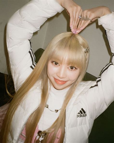 UNIS on Instagram: "𝑼𝑵𝑰𝑺 𝟏𝟎𝟎 𝑫𝑨𝒀𝑺 𝑺𝑷𝑬𝑪𝑰𝑨𝑳 𝑷𝑯𝑶𝑻𝑶 𝑫𝑼𝑴𝑷 1️⃣ #UNIS #유니스 ...