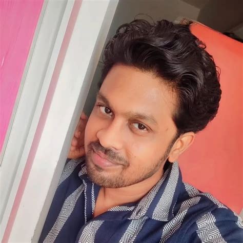 Vineeth Dev (@vineeth_dev_) • Threads, Say more
