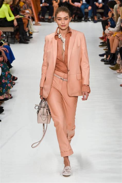 Показ Tod's смотри здесь!