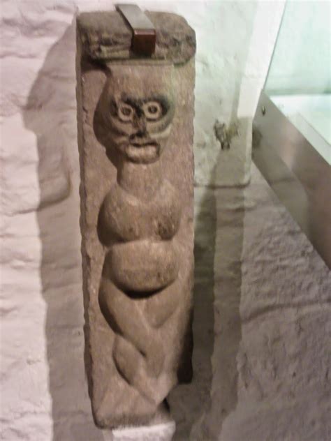 Rónán Gearóid Ó Domhnaill: Sheela-na-Gig