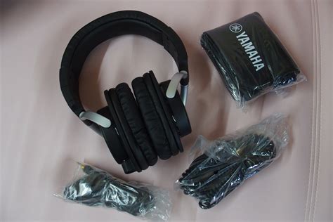 Test: Yamaha HPH-MT8, HPH-MT5W, Studiokopfhörer - AMAZONA.de