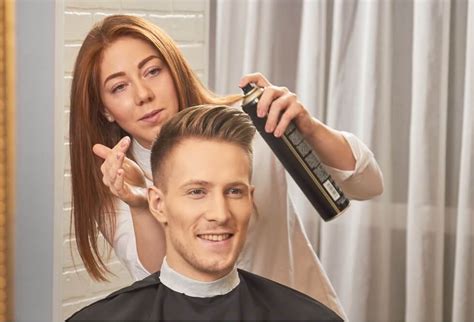 How to Write a Good Review for a Hair Stylist?