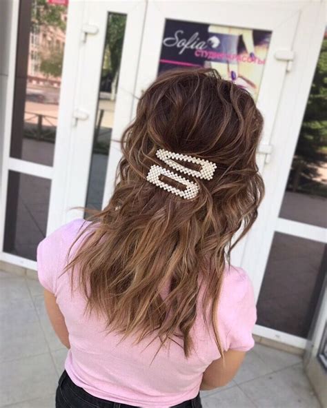 Pin by Екатерина Друженец on прически | Bobby pins, Hair, Hair accessories