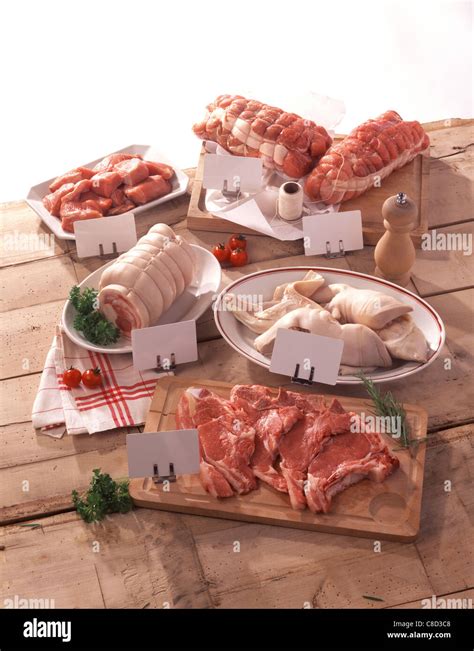 Cuts of raw meat Stock Photo - Alamy