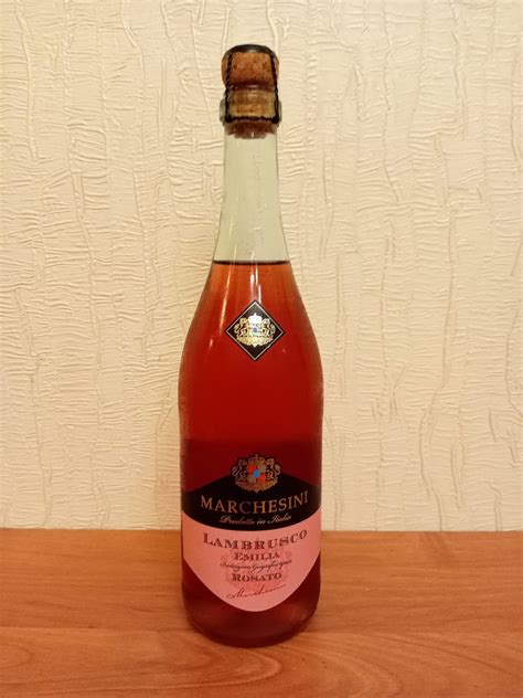 Вино игристое розовое полусладкое Marchesini Lambrusco Emilia Rosato ...