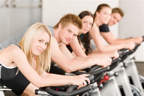 Amazon.com: HouseFit: water rowing m...