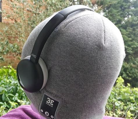 JVC HA-S20BT Flats Wireless On-Ear headphones | Gadget Explained