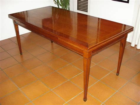 Table a manger extensible (Gebraucht) in Ecublens VD für CHF 400 – nur ...