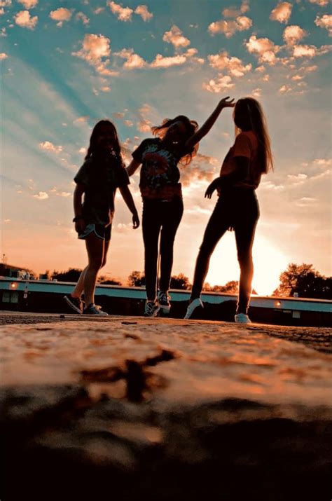 Three Friends Wallpapers - Top Free Three Friends Backgrounds ...
