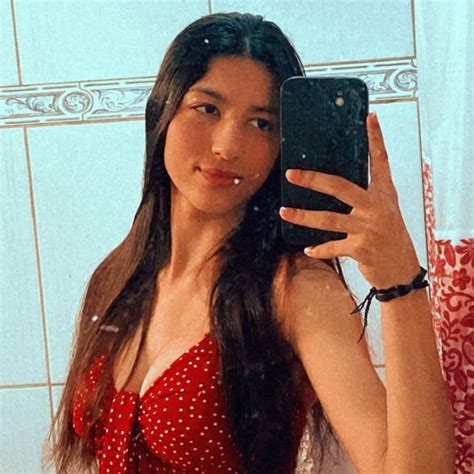 Maria Amorim (@amorim.mmm) • Threads, Say more
