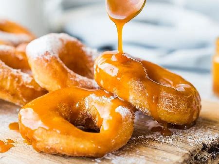 Печени понички / донъти с печени карамелени ябълки