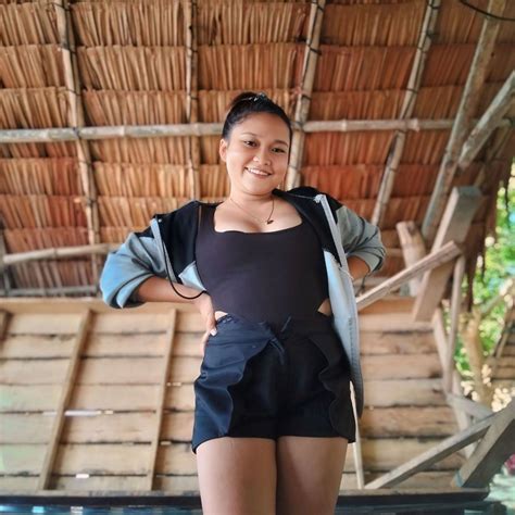 Rowena Fernandez