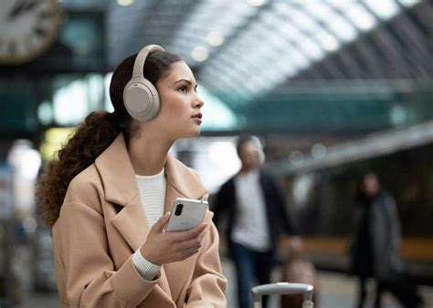 Наушники Sony WH-1000XM4: больше ИИ и функция Speak-to-chat • Stereo.ru