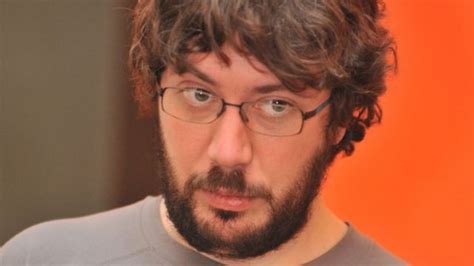 Российскому дизайнеру Артемию Лебедеву запрещен въезд на Украину - BBC ...