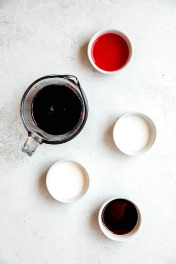 Raspberry Cream Cold Brew (Starbucks Copycat) - coffeecopycat.com