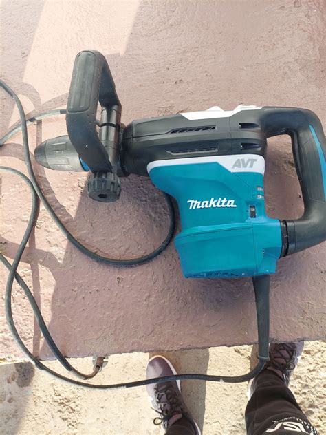 Makita HR4013C