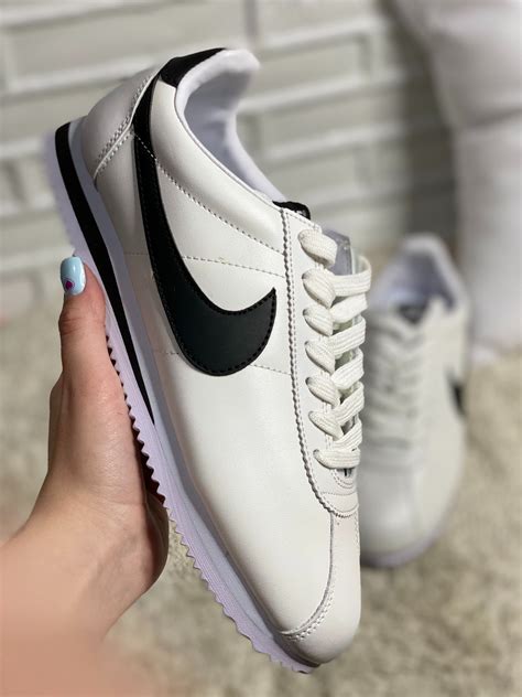 Купить кроссовки Nike Cortez Union в Москве - дисконт интернет-магазин