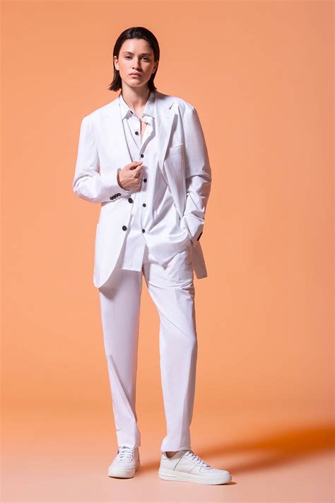 KNT’s New Collection Explores the Fundamentals of Fabric