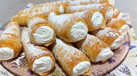 СЛОЁНЫЕ ТРУБОЧКИ С БЕЛКОВЫМ ЗАВАРНЫМ КРЕМОМ😍Простое приготовление ...