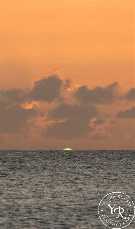 Details on the Green Flash... | News of St. John