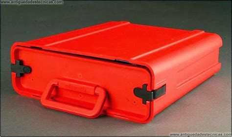 HISTORIA DEL DISEÑO INDUSTRIAL: OLIVETTI VALENTINE
