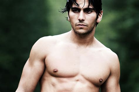 Mâle alpha : tout savoir sur le mâle dominant et séduisant – Masculin.com