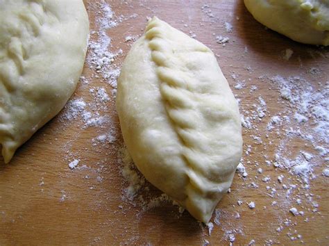 Russische Piroschki mit Apfelfüllung - Olga kocht und backt | Food ...