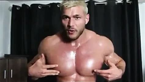 Free Big Muscles and Pecs Gay Porn Videos | xHamster