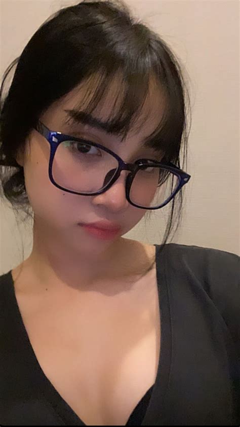 Pin oleh cukcuk di cute face | Orang cantik, Gadis cantik korea, Gadis ...