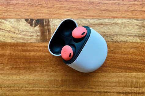 Google Pixel Buds Pro Review: Good but Not Great - Newsweek
