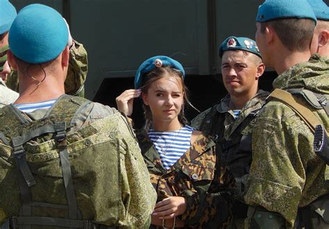 Вдв девушки (34 фото)