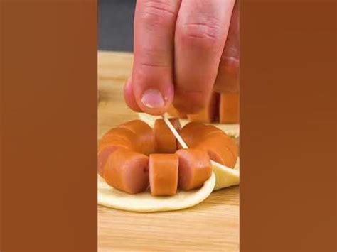 Сосиски в тесте по-королевски 👸 #recipe #shorts #easyrecipe #pastry # ...