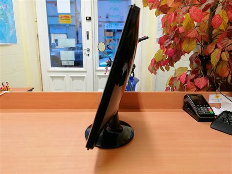 Monitor 22´´ - Benq GL2240 + veškerá kabeláž, faktura, záruka | Aukro