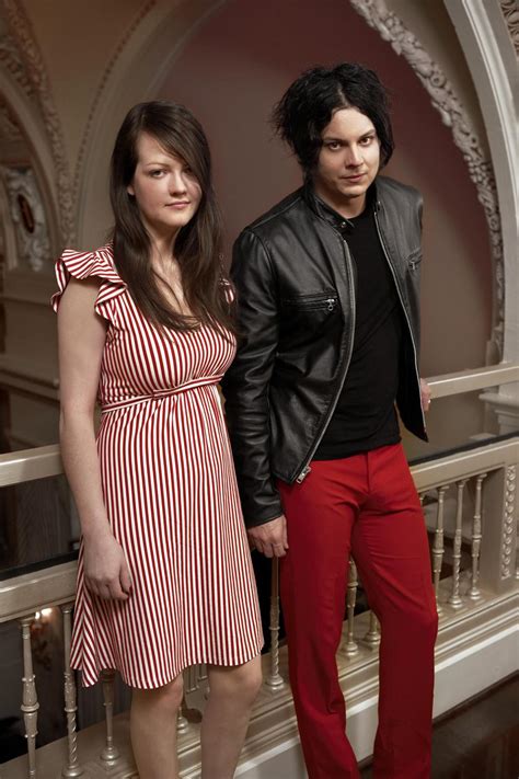 The White Stripes JUST DON'T KNOW WHAT TO DO WITH MYSELF / WHO'S TO ...