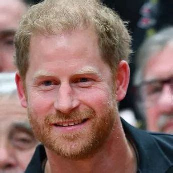 King Charles has 'left door open' to 'reconcile' with Harry but not Meghan in 2024 | King ...