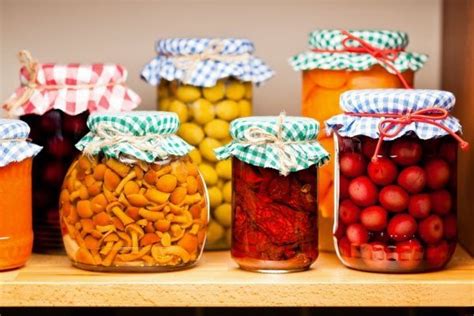 Природні консерванти для тривалого зберігання харчових продуктів