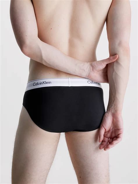 Bielizna Męska - Majtki, Gacie & Nie Tylko | Calvin Klein®