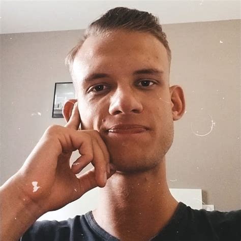 Jonathan (@jonathan.mbl) • Threads, Say more
