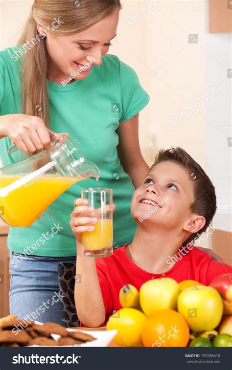 1,222 Child Pouring Juice Images, Stock Photos & Vectors | Shutterstock