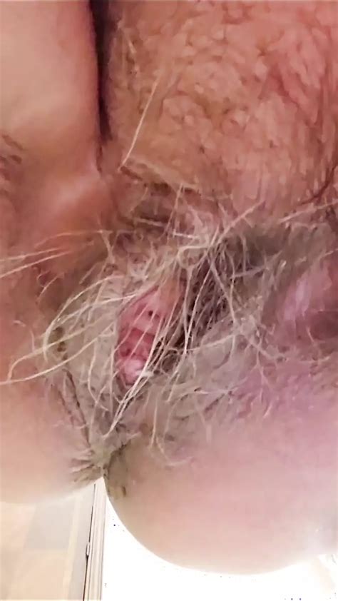 Je veux que tu éjacules dans ma chatte poilue | xHamster