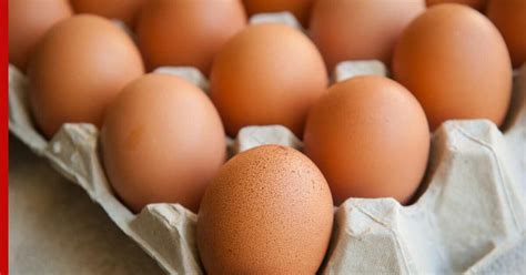 Цены на куриные яйца в России взлетели на 15%